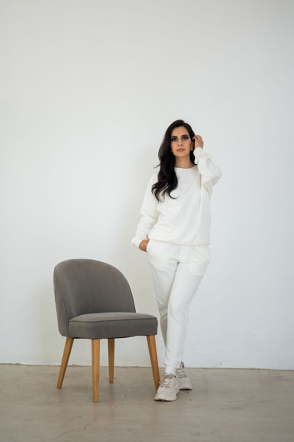 LARO Tracksuit - White – laroswimwear